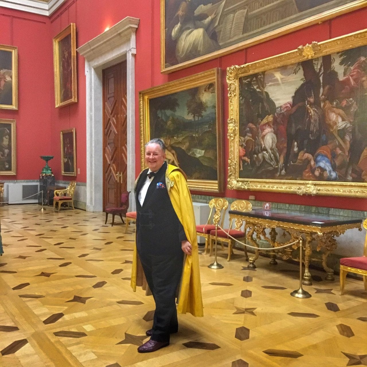 Mr Steven Moore | Antiquary . TV Presenter . Raconteur